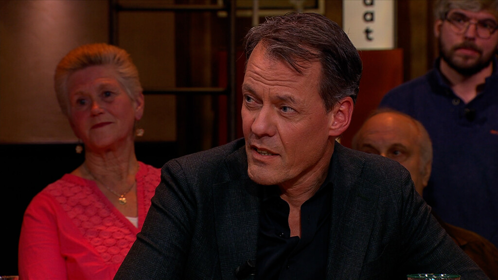 Bar Laat gemist? Kijk het hier.