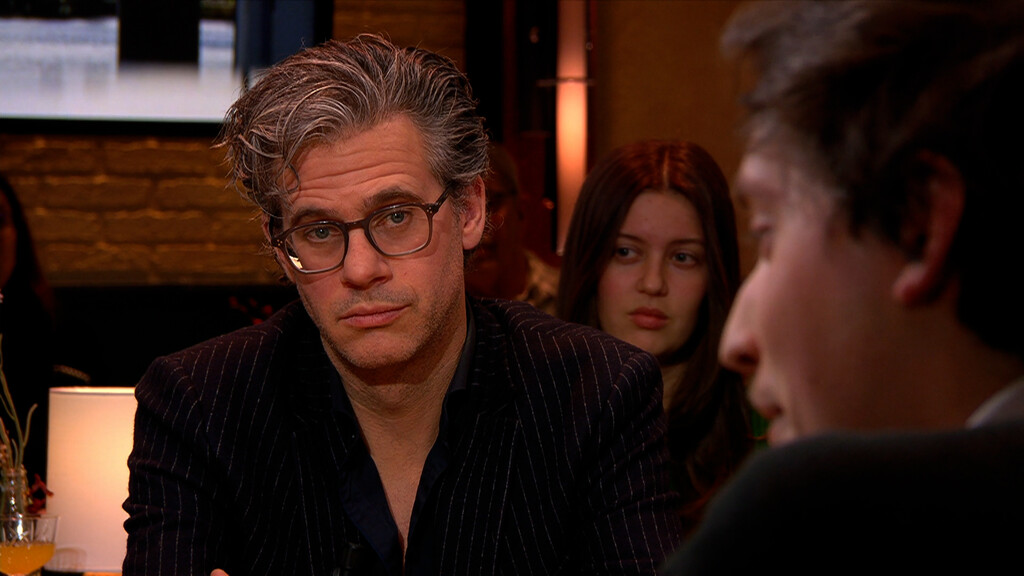 Bar Laat gemist? Kijk het hier.