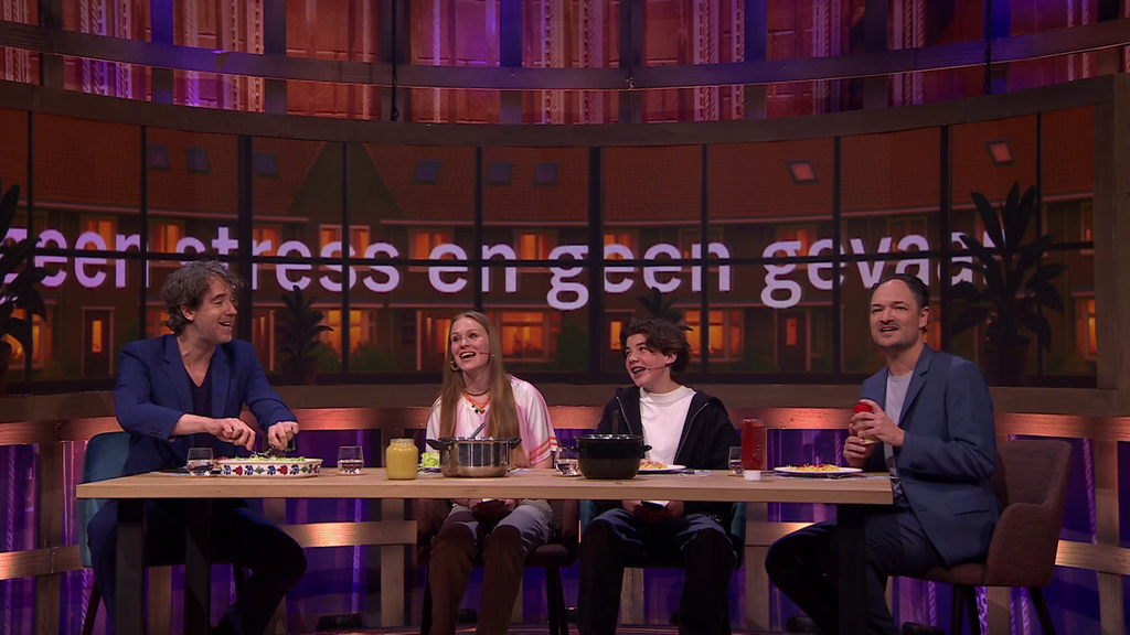 Even tot hier gemist? Kijk het hier.