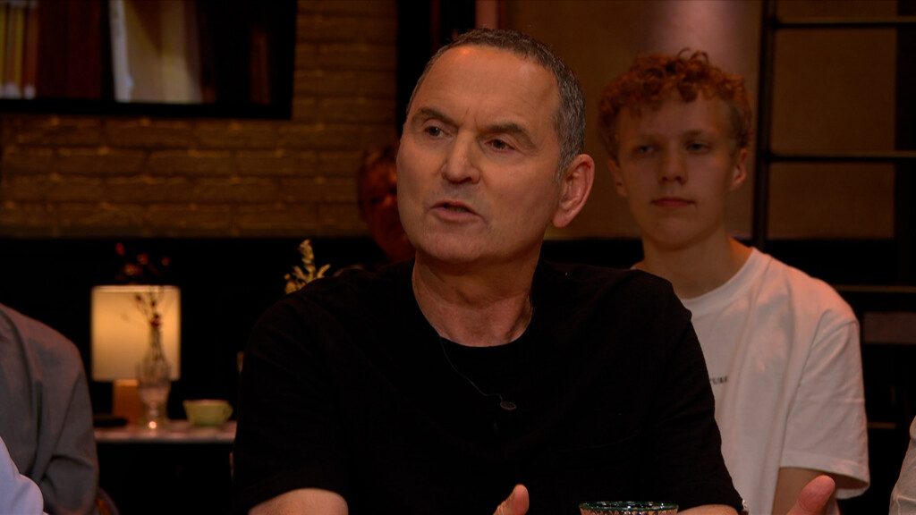 Bar Laat gemist? Kijk het hier.