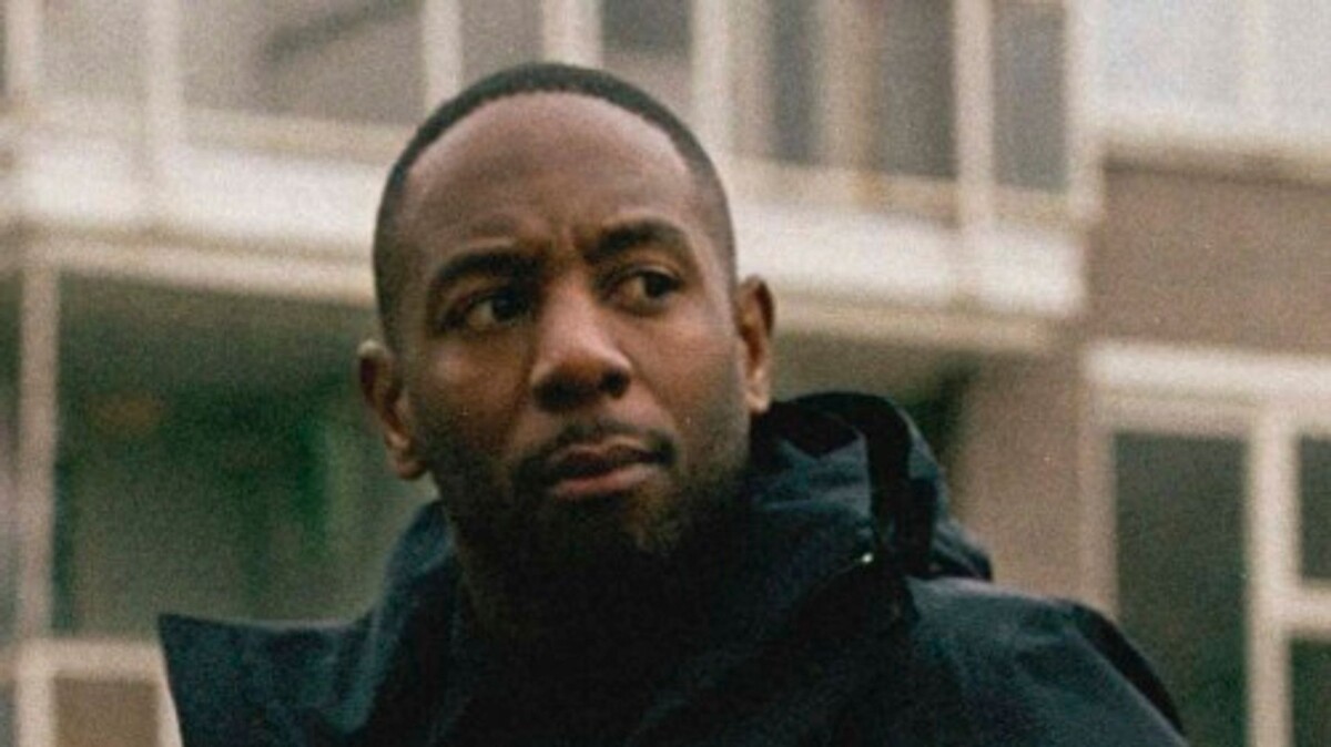 Rapper Winne rapt voor het eerst in zijn moedertaal - Nooit Meer Slapen ...