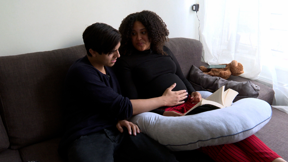 Vier Handen Op Eén Buik fragment: Cicillia en Samuel gemist? Terugkijk doe je op NPO3.nl