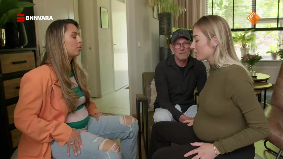 Vier Handen Op Eén Buik fragment: Bevalling cursus gemist? Terugkijk doe je op NPO3.nl