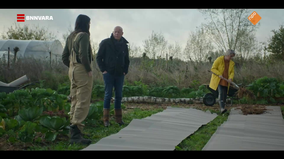 Boerderij van Dorst fragment: "Politiek is ook voor een deel stront ...