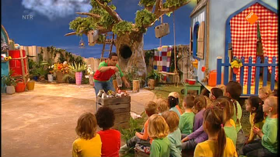 Hoelahoep: Seizoen 2 gemist? Terugkijken doe je op npo.nl/npo3